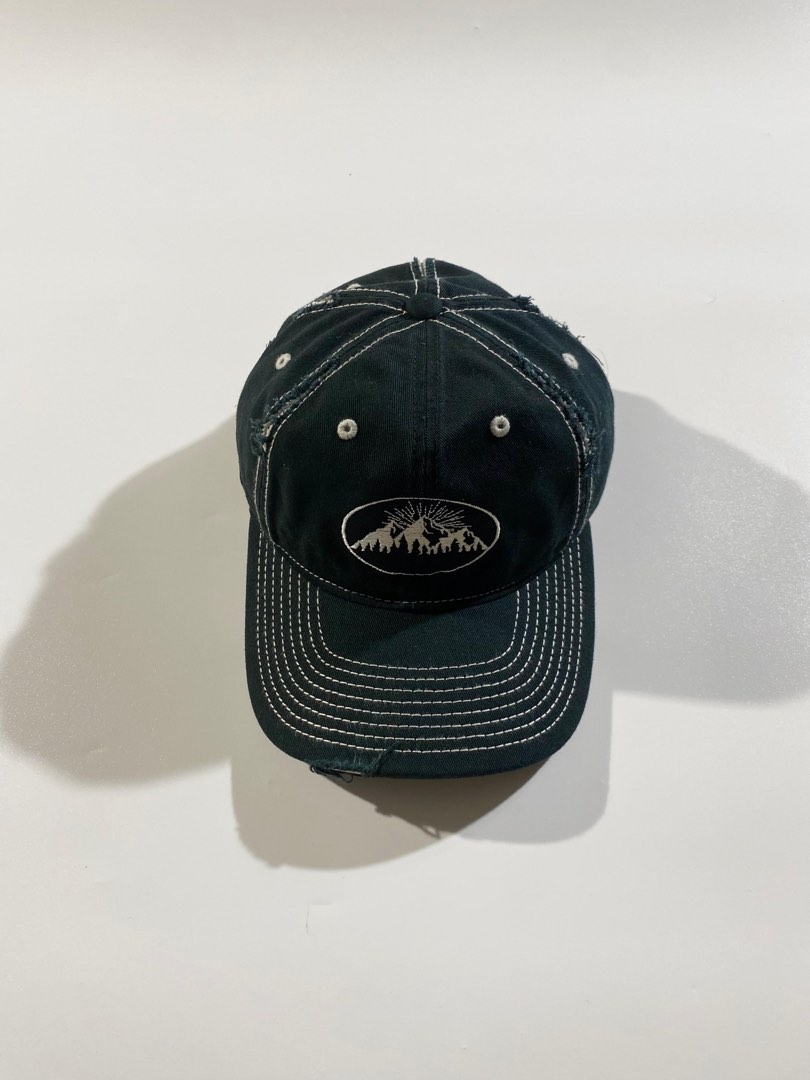 Mountain Ripped Hat, Fesyen Pria, Aksesoris, Topi di Carousell