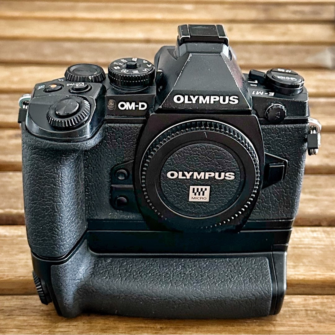Olympus OMD E-M1 body with HLD-7 Battery Grip, Photography, Cameras on Carousell