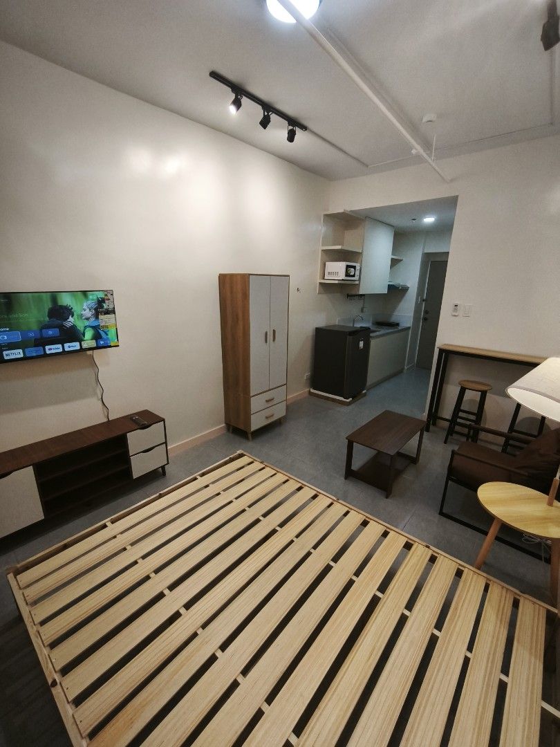 Fully Furnished Studio Condo for Rent GMA MRT Kamuning QC Victoria ...