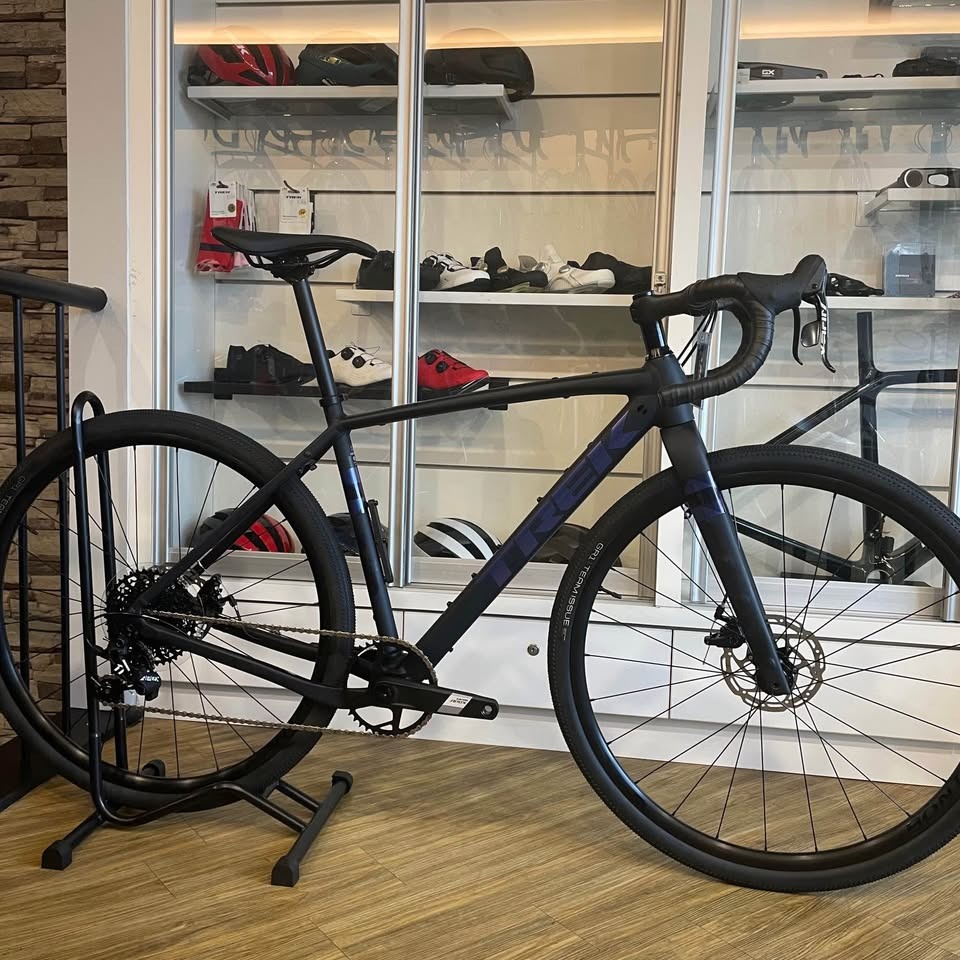 Trek Checkpoint ALR 4 gravel bike, Sports Equipment, Bicycles & Parts ...