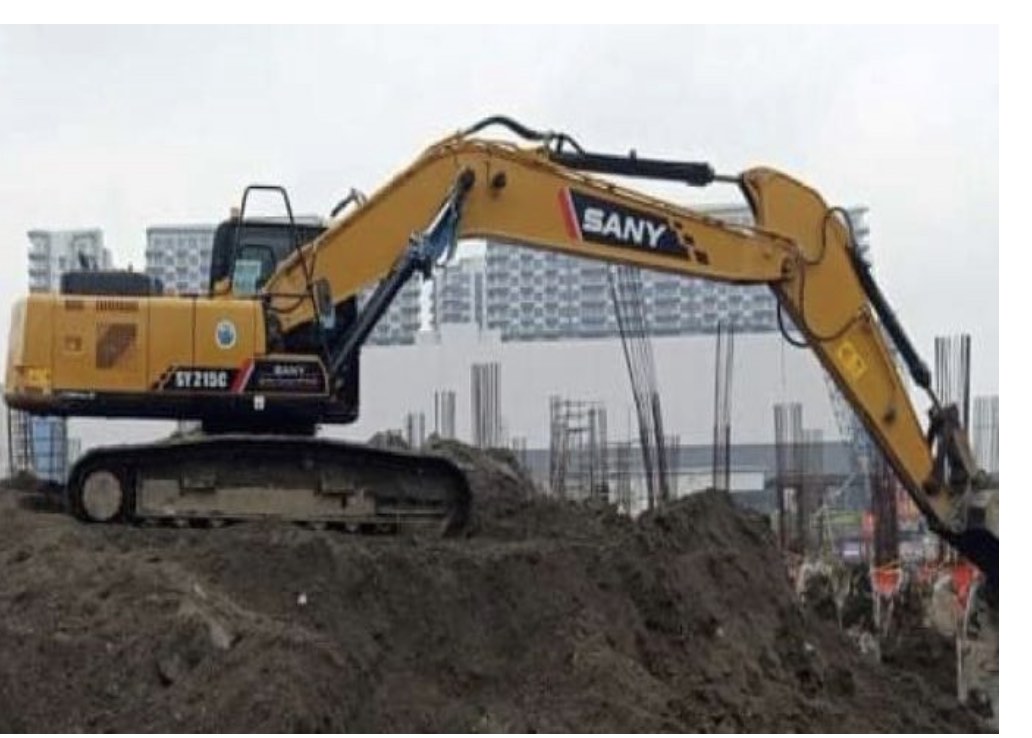 3/4 cubic sany backhoe, Commercial & Industrial, Construction Tools ...