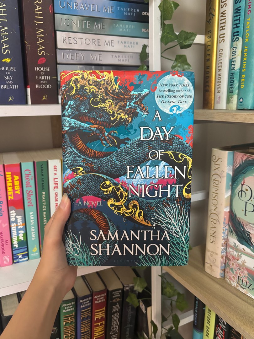 A Day of Fallen Night by Samantha Shannon, Hobbies & Toys, Books ...