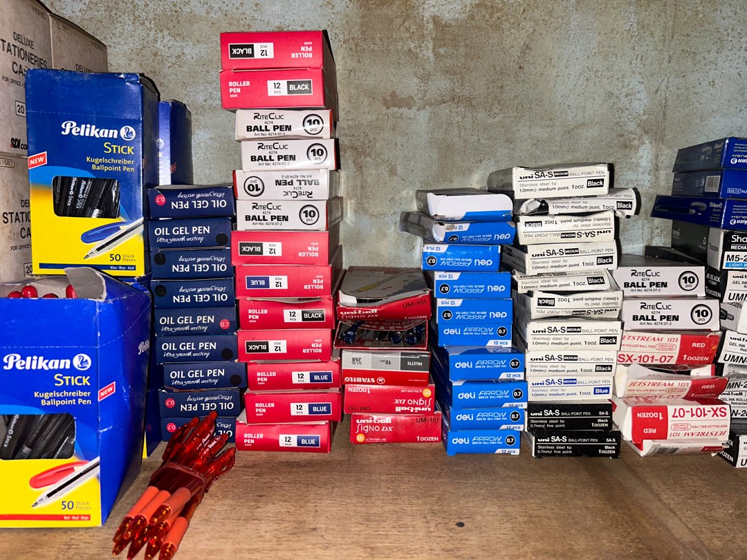 Box of Pens, Hobbies & Toys, Stationery & Craft, Stationery & School ...
