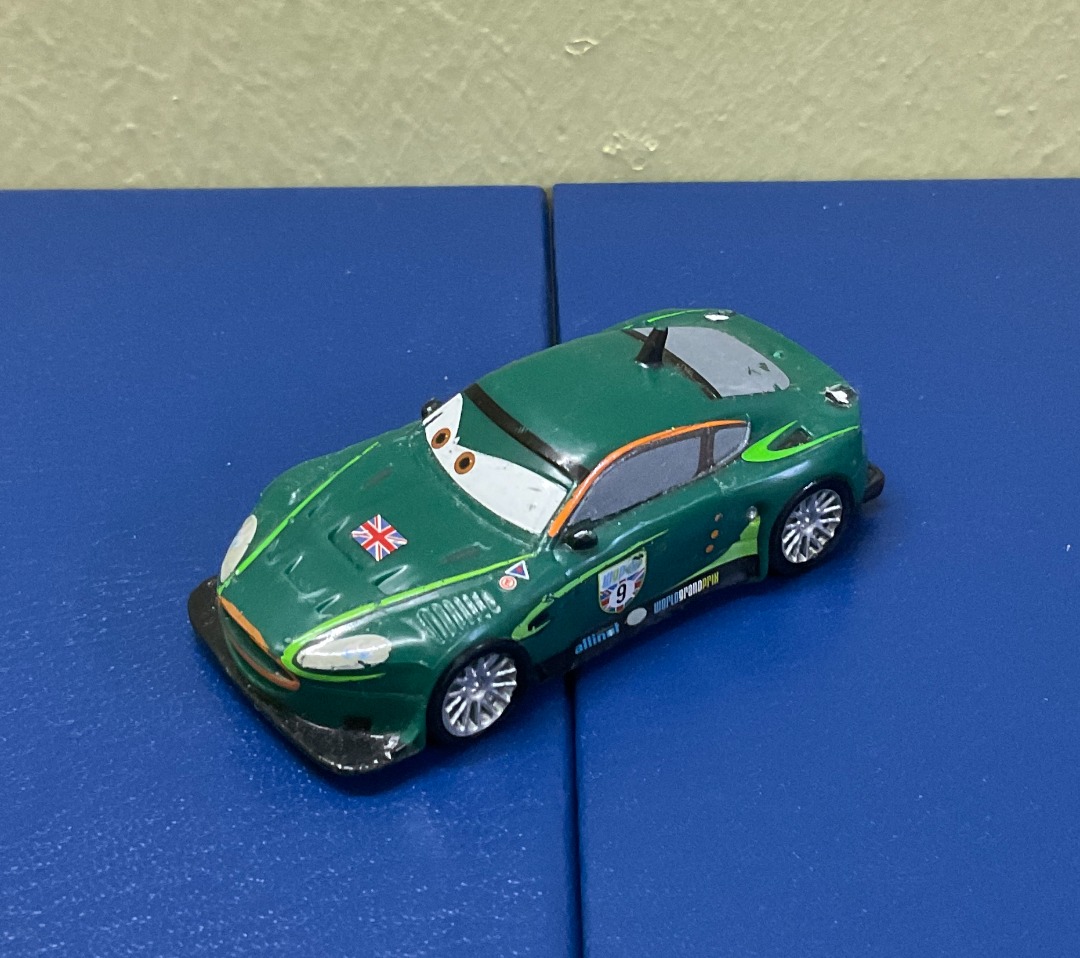 CARS 2 Nigel Gearsley Aston Martin Grand Prix Disney Pixar Model Car ...