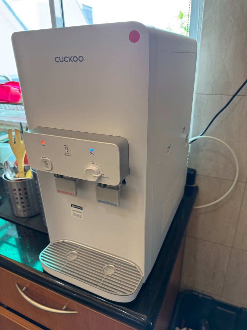 Cuckoo Water Dispenser, TV & Home Appliances, Kitchen Appliances, Water ...