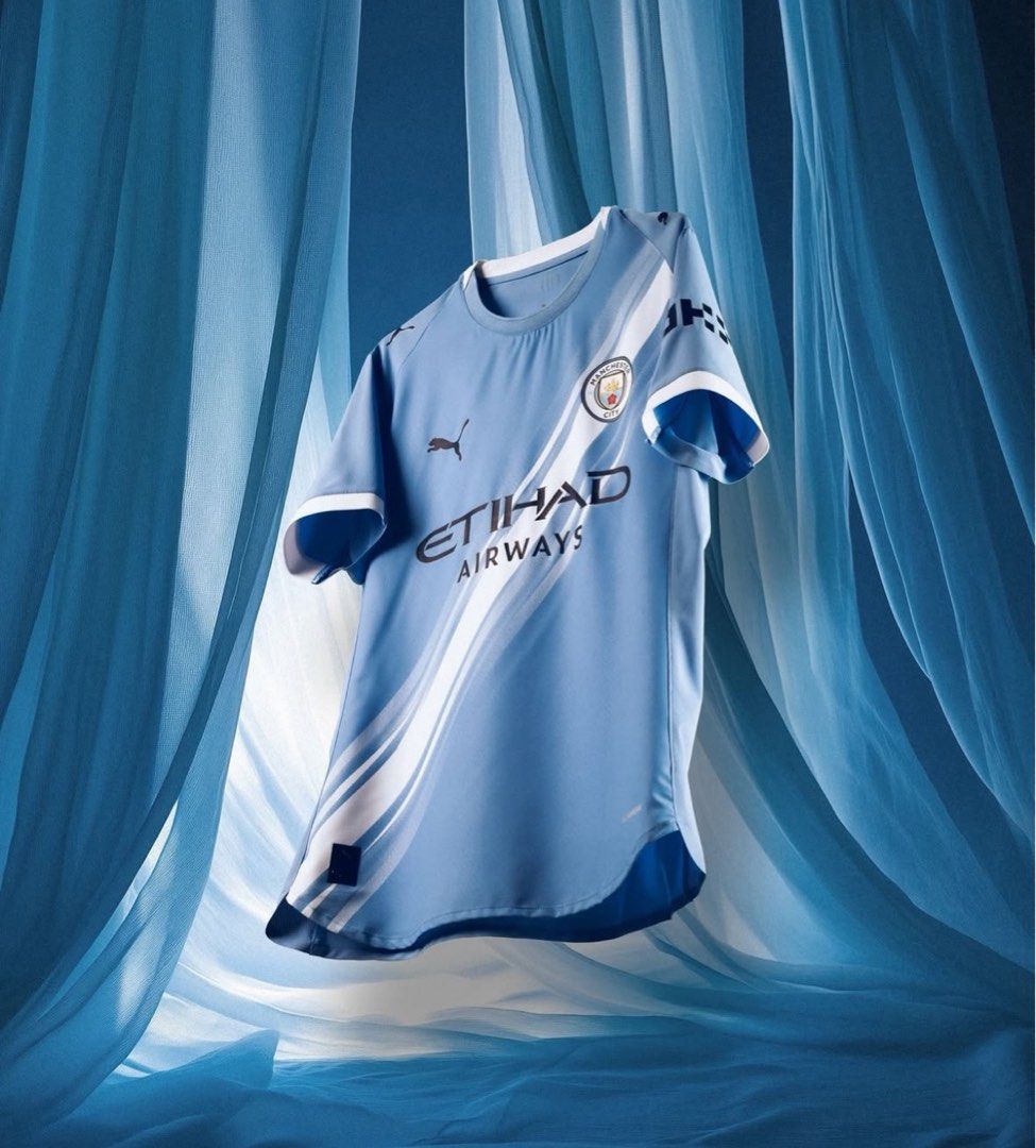 MANCHESTER CITY 2025/26 HOME KIT, Men's Fashion, Activewear on Carousell