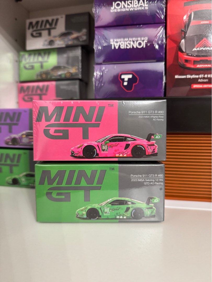 MINI GT Porsche #713 Green #872 Pink Rexy, 興趣及遊戲, 玩具 & 遊戲類 - Carousell