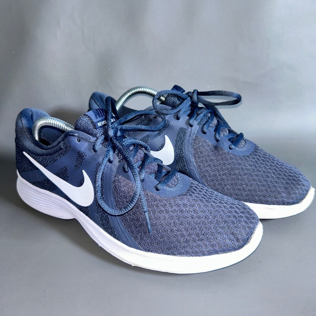 Nike revolution 4 size eur 42,5, Fesyen Pria, Sepatu , Sneakers di ...