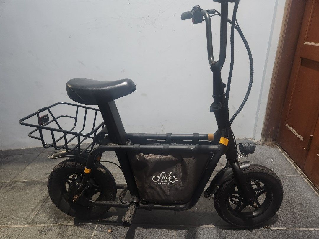 Sepeda Listrik fiido q1, Motor di Carousell