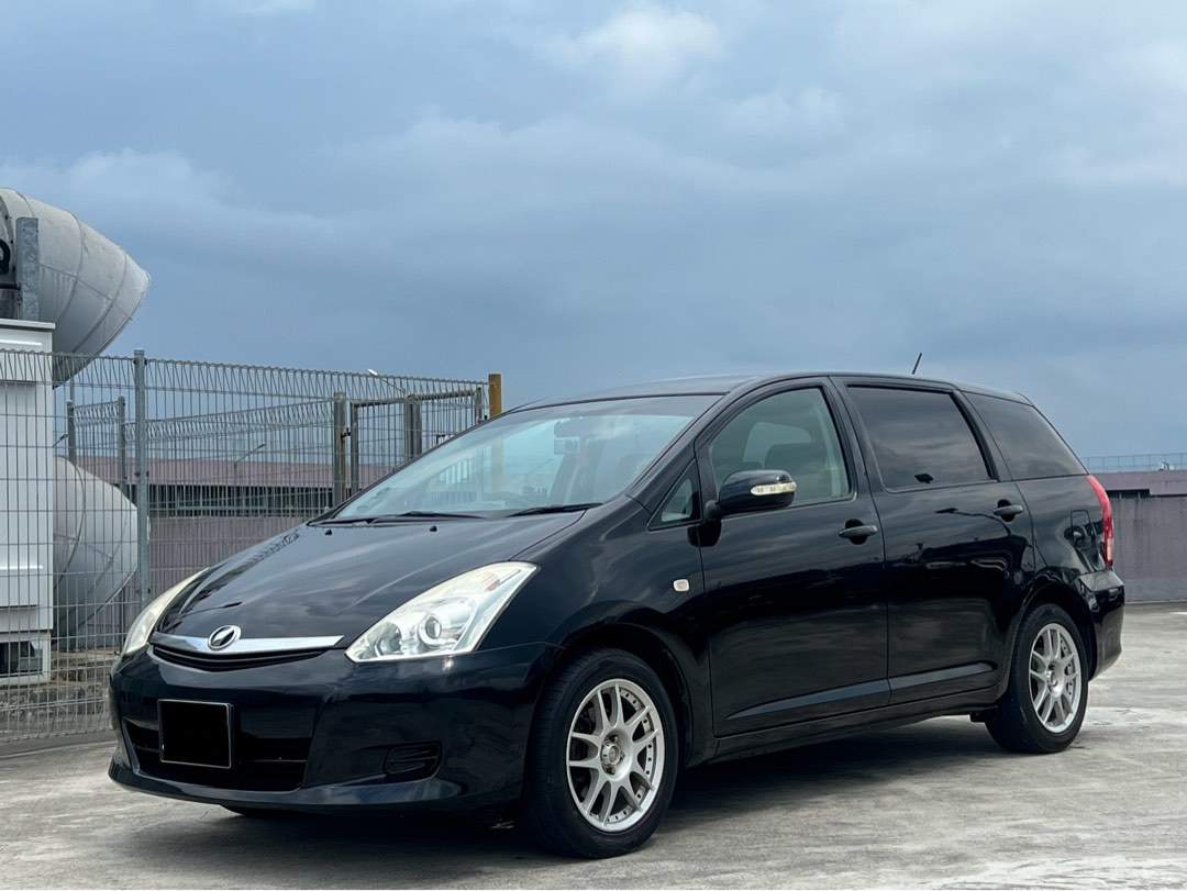 Toyota Wish 1.8 (A), Cars, Used Cars on Carousell