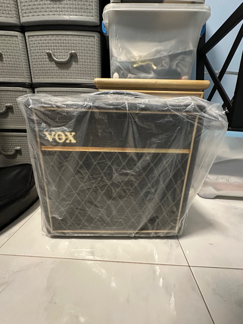 VOX Guitar Amplifier, Hobbies & Toys, Music & Media, Music Accessories ...
