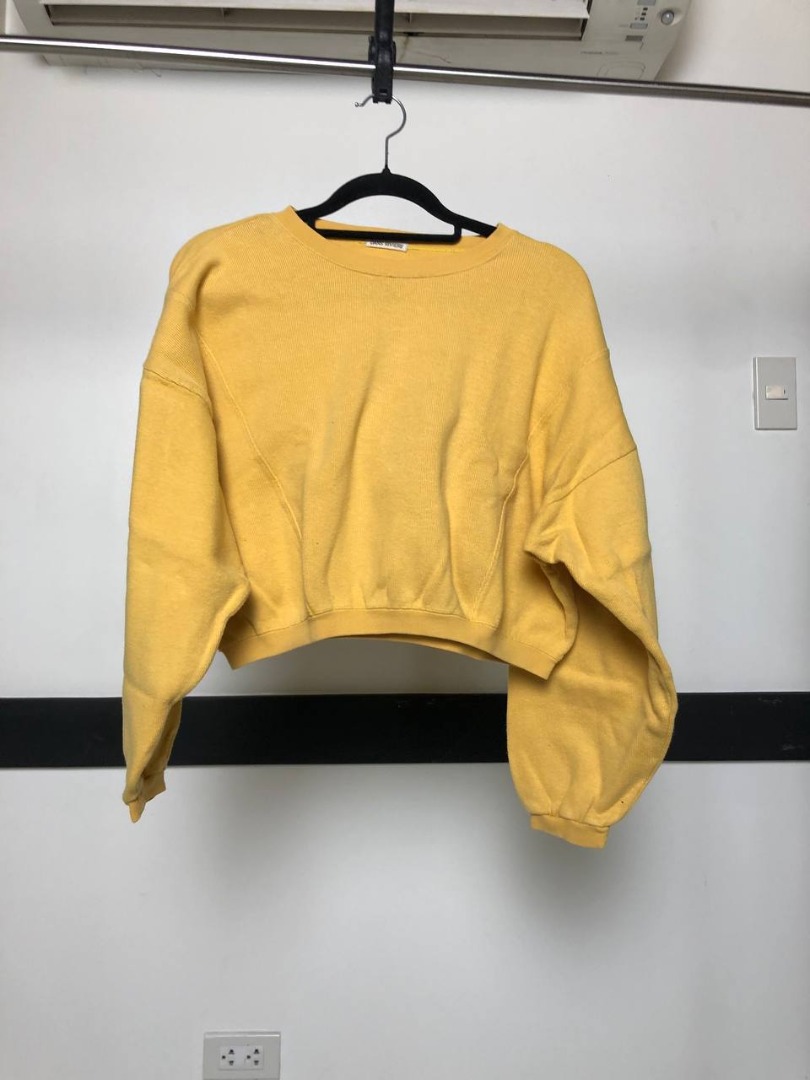 Yellow Cropped Sweater Dans Riviere, Women's Fashion, Coats, Jackets ...