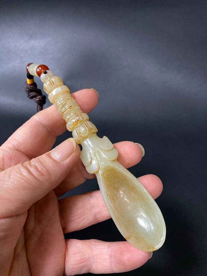 和田玉 勺Hetian Jade Spoon, Hobbies & Toys, Memorabilia & Collectibles ...