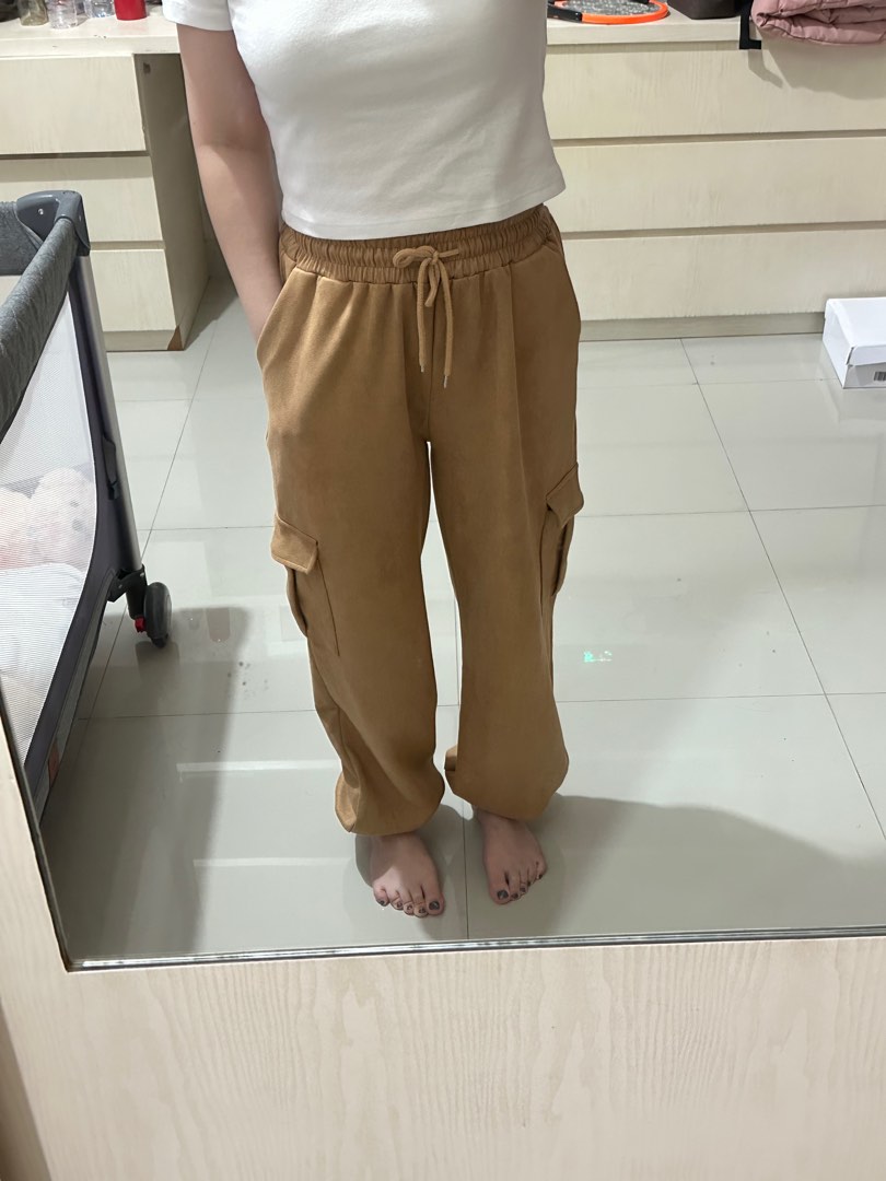Cargo Pants Choco, Fesyen Wanita, Pakaian Wanita, Bawahan di Carousell