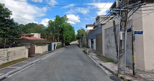 FOR SALE - Townhouse Compound with 19 Units in New Manila, Quezon City ...
