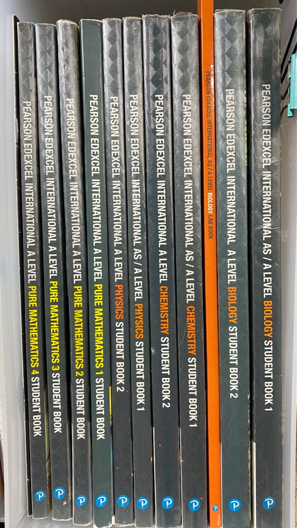 IAL books and IGCSE books, 興趣及遊戲, 書本 & 文具, 教科書 - Carousell