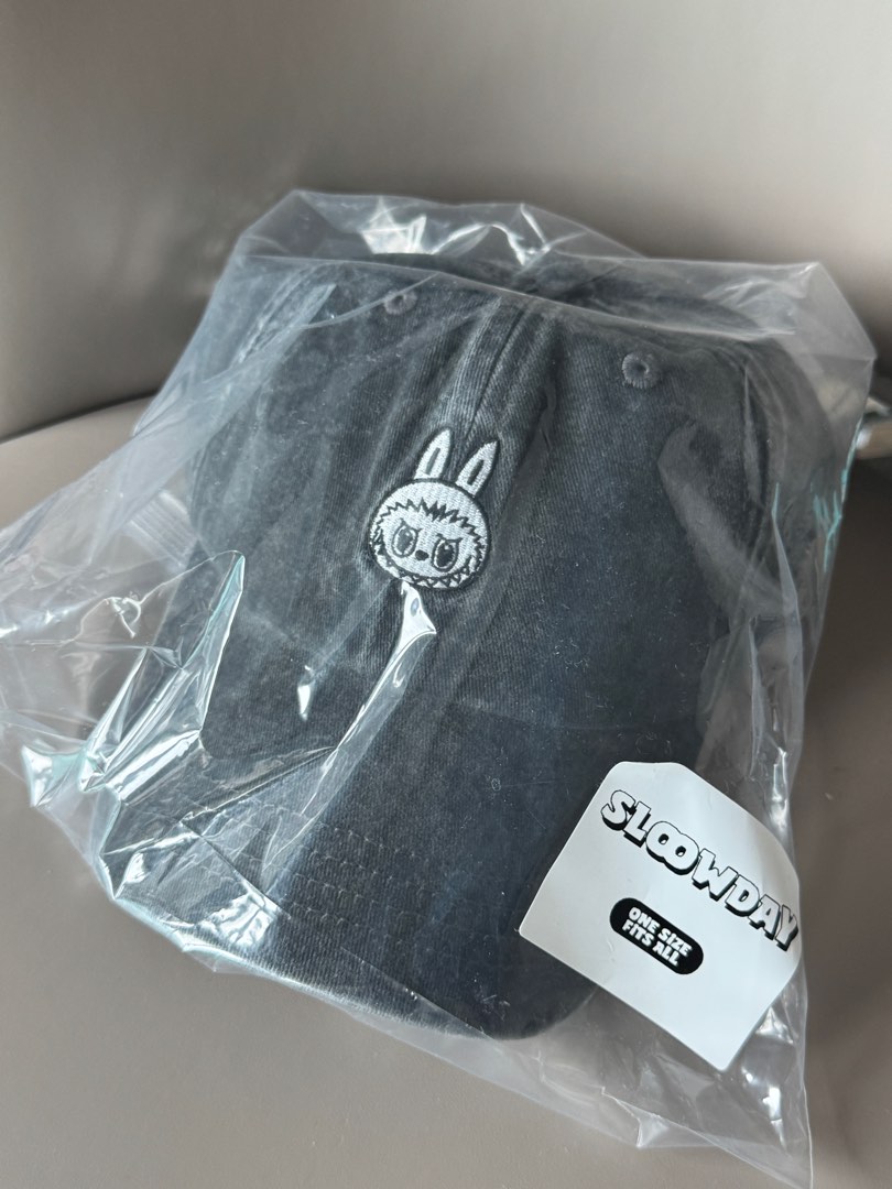 Labubu x sloowday cap hat, 女裝, 手錶及配件, 帽 - Carousell