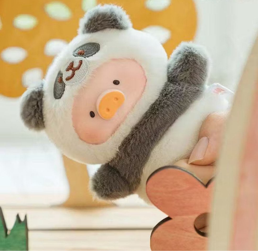 Lulu the pig puppet finger pendent (panda&fox), Hobbies & Toys, Toys ...