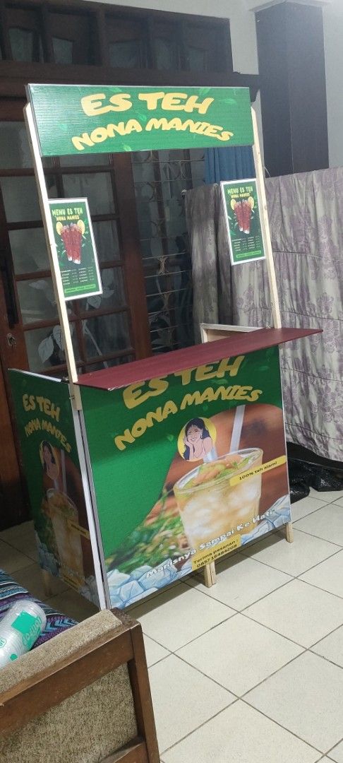 Meja booth es teh, Kitchen & Appliances di Carousell