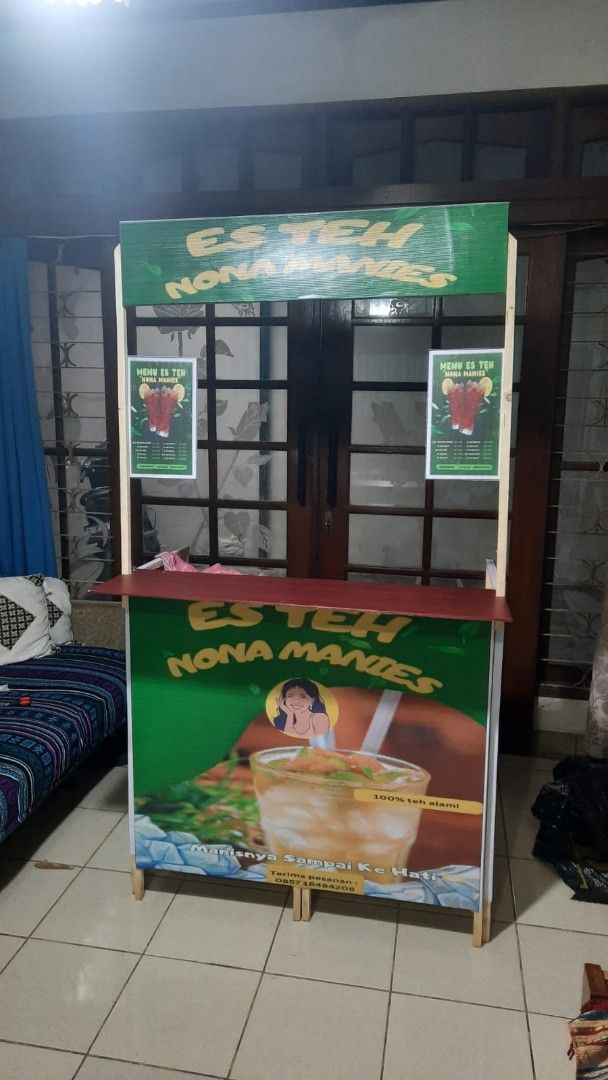 Meja booth es teh, Kitchen & Appliances di Carousell