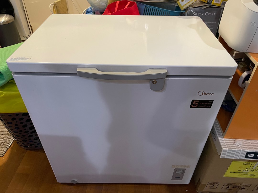 Midea midea chest freezer 198l, TV & Home Appliances, Kitchen ...
