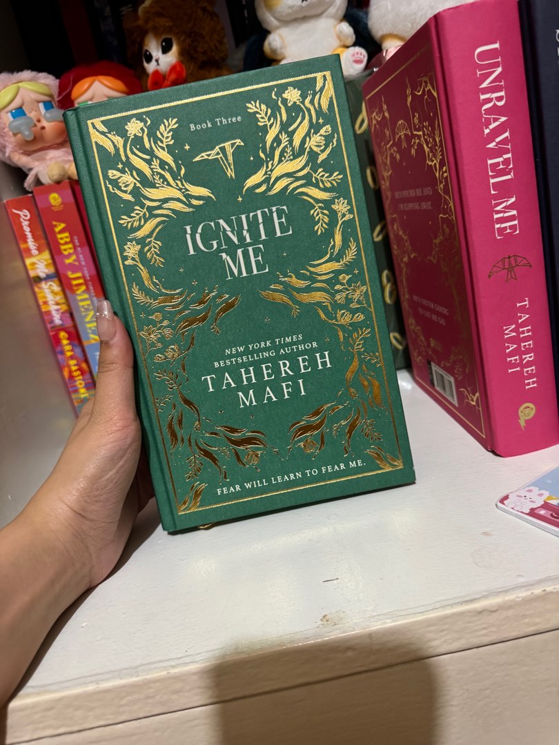 Shatter me Deluxe by Tehereh Mafi Special ED sprayed Edges SET, Hobbies ...