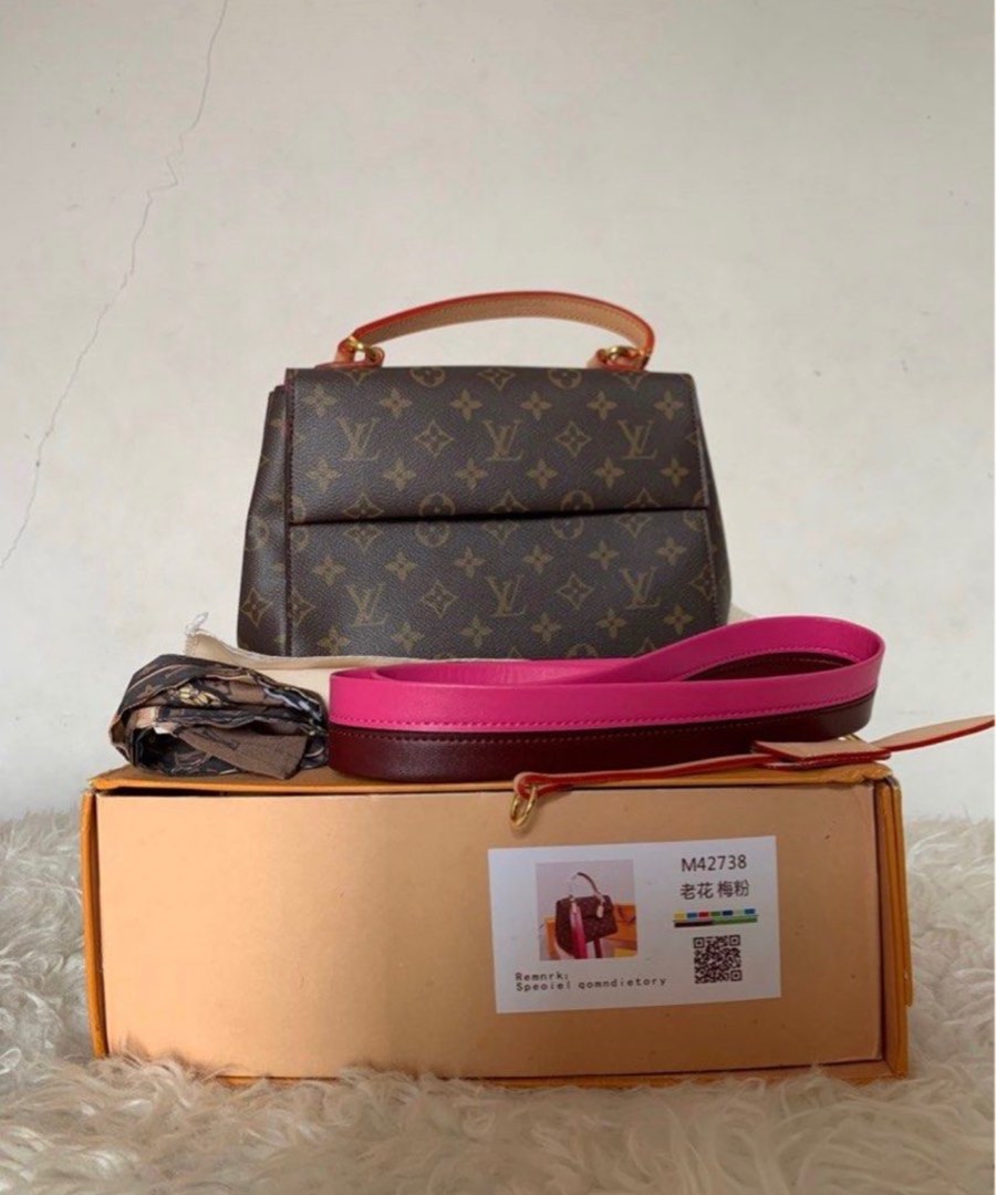 tas lv, Fesyen Wanita, Tas & Dompet di Carousell