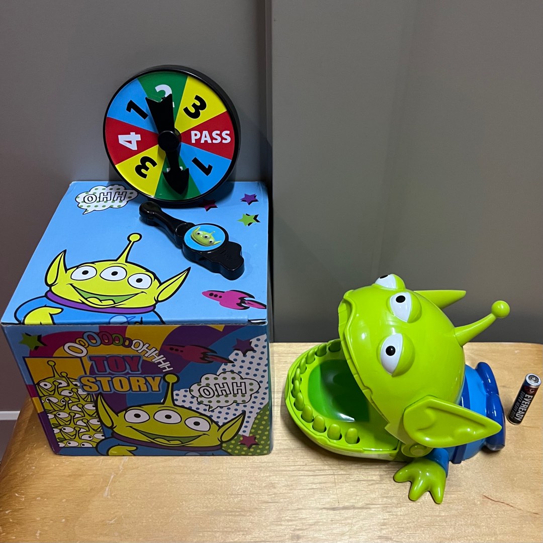 Toy Story Alien / Little Green Men Finger Biter Game Disney Pixar ...