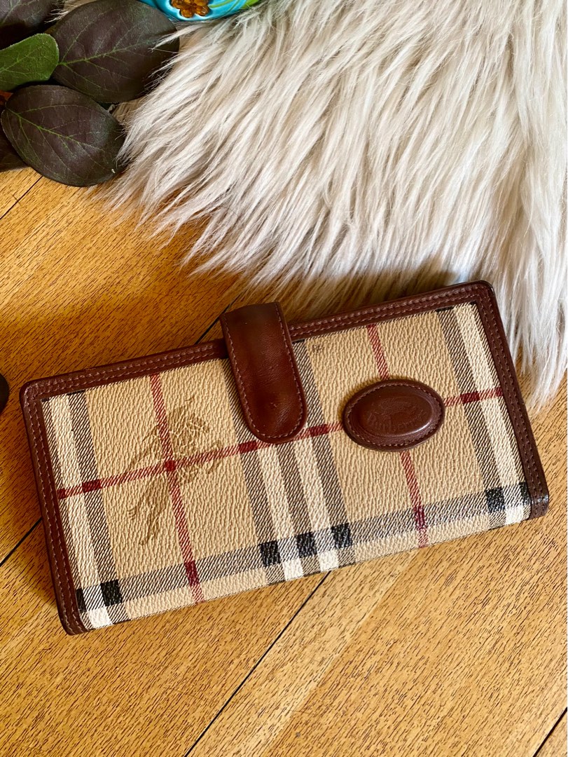 vintage long wallet booklet type, Women's Fashion, Bags & Wallets ...