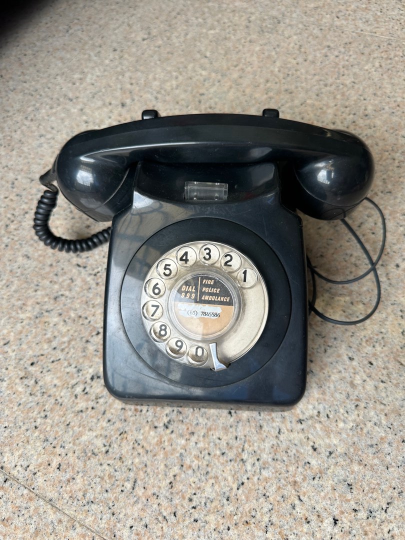 Vintage telephone - very good condition, Hobbies & Toys, Memorabilia ...