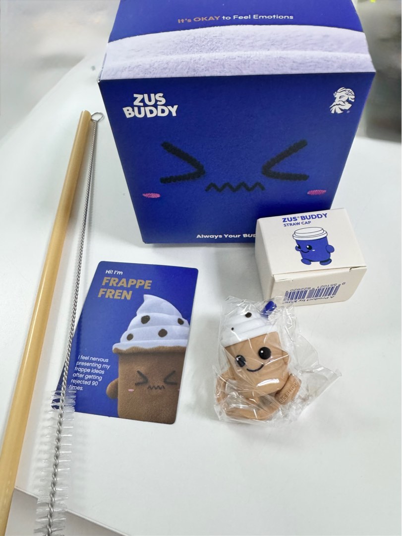 Zus Buddy Set Frappe Fren (Plushie+Straw), Hobbies & Toys, Collectibles ...