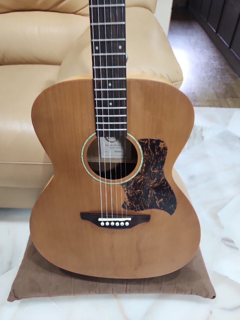 Cristofori Acoustic Guitar, Hobbies & Toys, Musical Instruments on ...