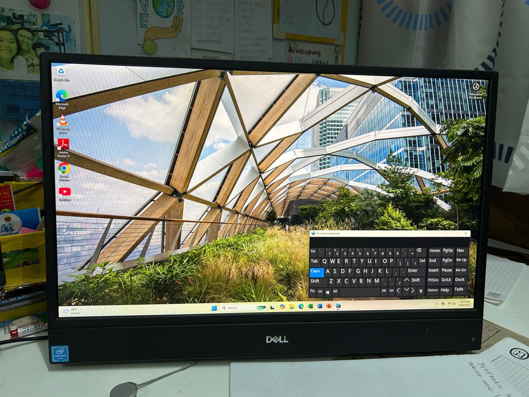 DELL AIO Inspiron 22-3277 All in One, Computers & Tech, Desktops on Carousell