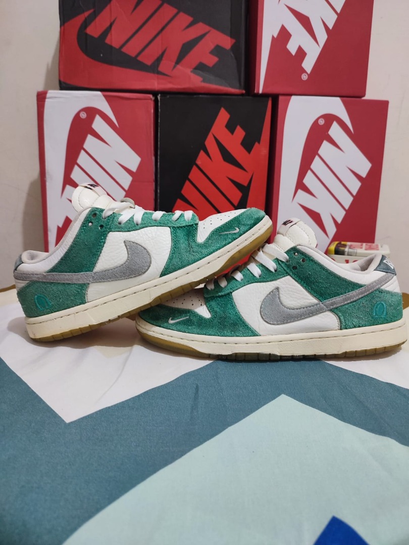 Kasina x Nike Dunk Low 'Road Sign' CZ6501-101 (40), Fesyen Pria, Sepatu ...