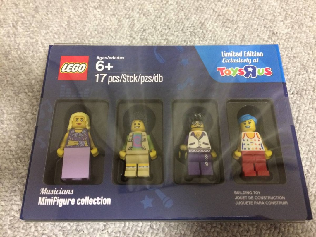 LEGO Toys R Us Exclusive Minifigure Set (New, Unopened) LEGO, Hobbies ...