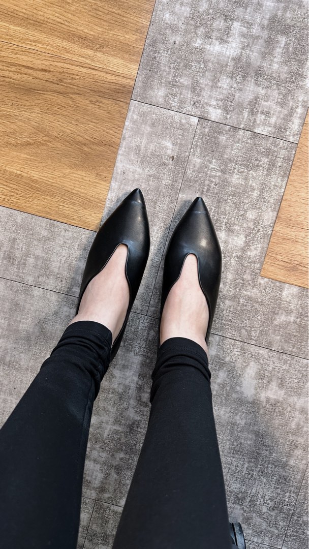 Luxia Bianco Flatshoes in 2cm Heels - Black|not loro piana, charles and ...