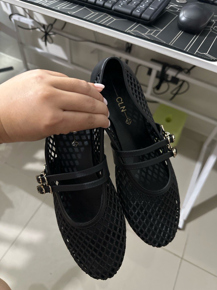 Mesh Mary Jane flats (CLN), Women's Fashion, Footwear, Flats & Sandals ...