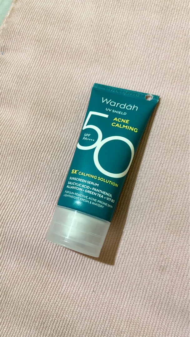 [NEW] Wardah Acne Calming Sunscreen SPF 35, Kesehatan & Kecantikan ...