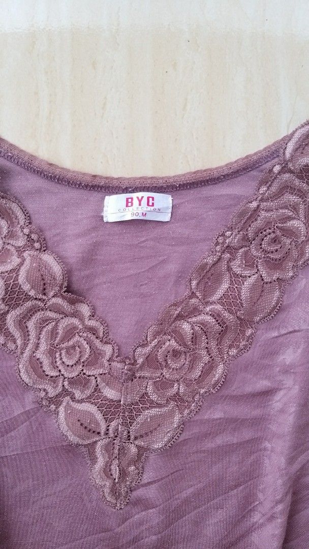 Pink Floral Embossed V-Neck Lace Bodycon Top | atasan blouse renda y2k ...