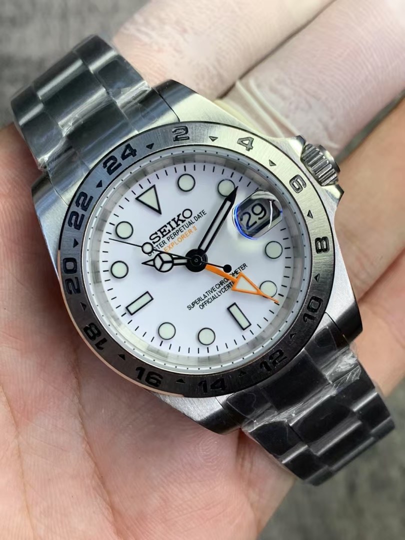 Seiko mod white Explorer custom edition, Men's Fashion, Watches ...