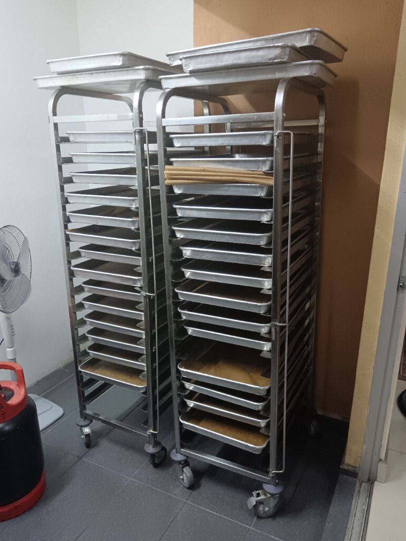 Tray return station, Furniture & Home Living, Kitchenware & Tableware ...