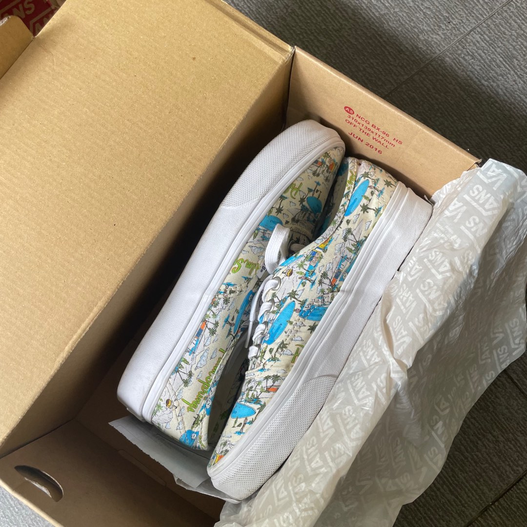 Vans Authentic ORIGINAL, Fesyen Wanita, Sepatu di Carousell