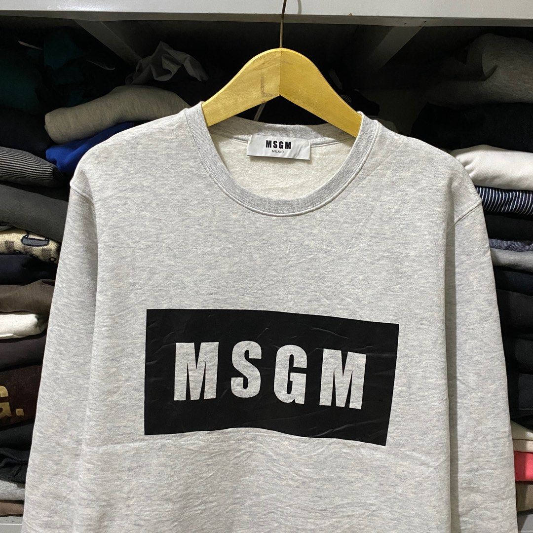 Crewneck msgm, Fesyen Pria, Pakaian , Baju Luaran di Carousell