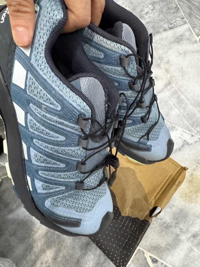 KASUT HIKING SALOMON XA PRO 3D V8 W, Sports Equipment, Hiking & Camping ...