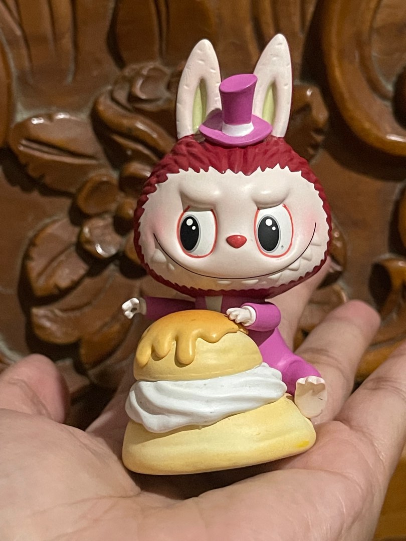 labubu popmart figure, Hobbies & Toys, Toys & Games on Carousell