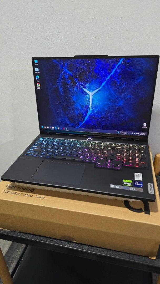 Lenovo Legion 7 slim/ i9 14900HX/ 32GB/1TB/ RTX 4060 8GB/ 16" 3.2K ...