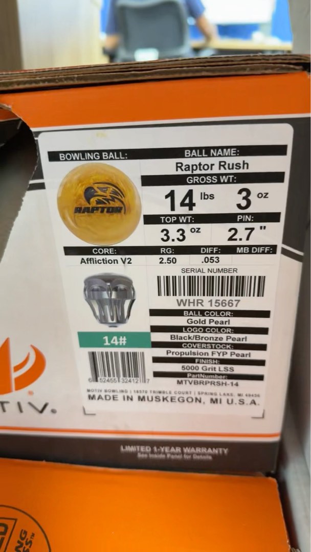 Motiv Raptor Rush 14 lbs Bowling Ball, Sports Equipment, Sports & Games ...