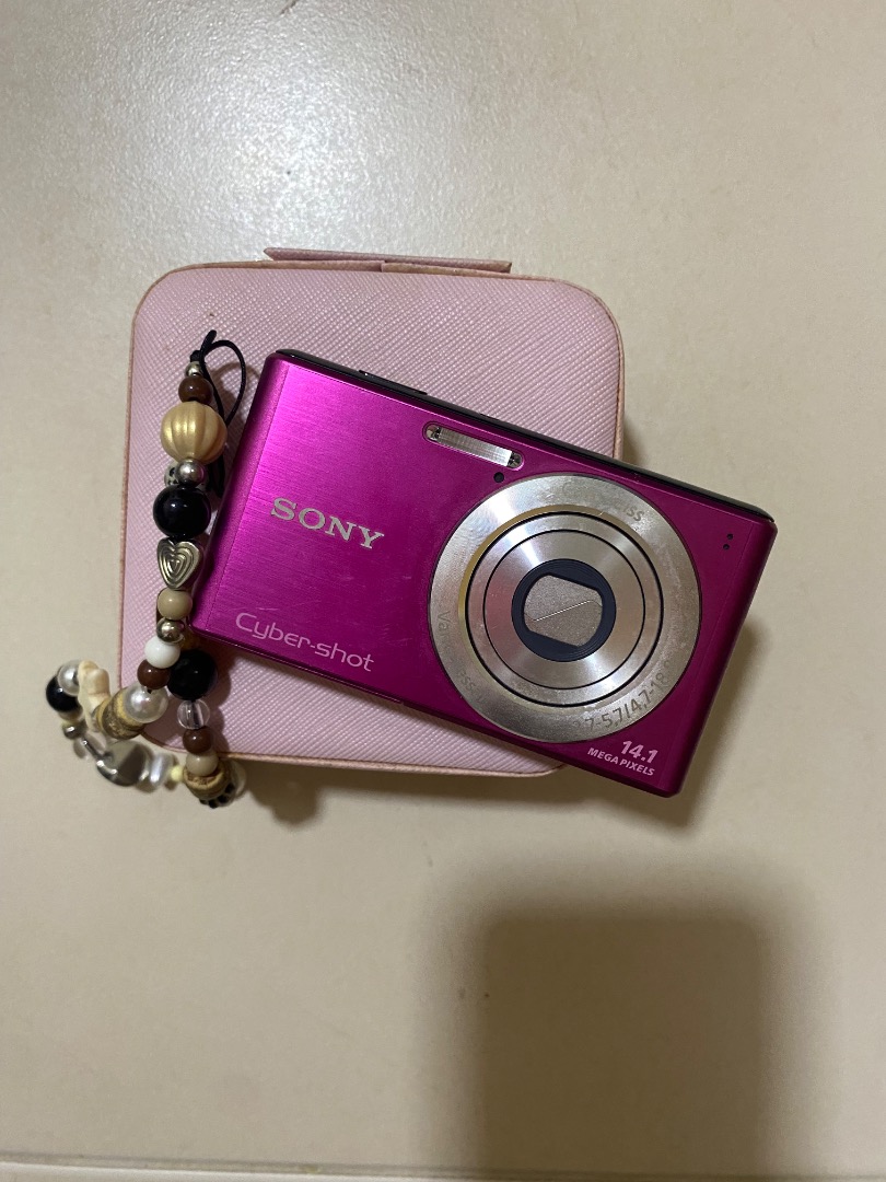 Pink sony cybershot camera, Photography, Cameras on Carousell