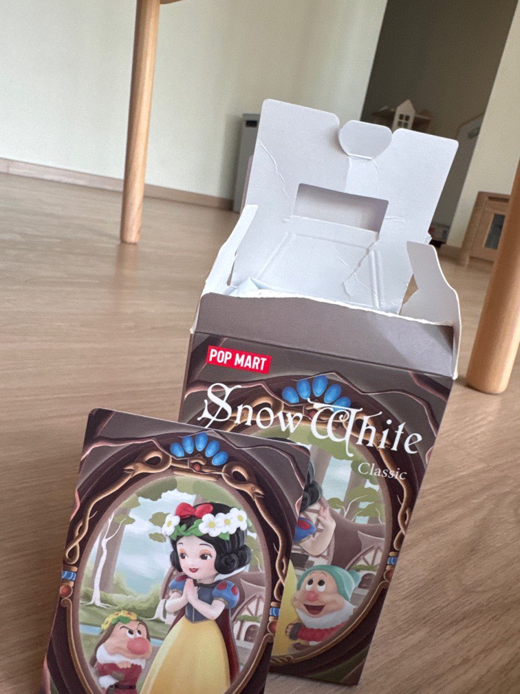 Popmart Snow White, Hobbies & Toys, Toys & Games on Carousell