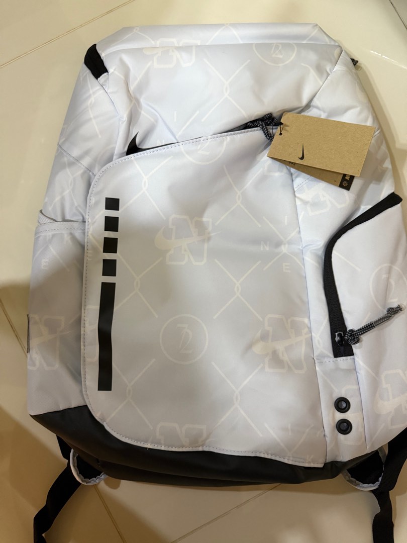 RARE AND AUTHENTIC NIKE ELITE BAG, Men's Fashion, Bags, Backpacks on ...
